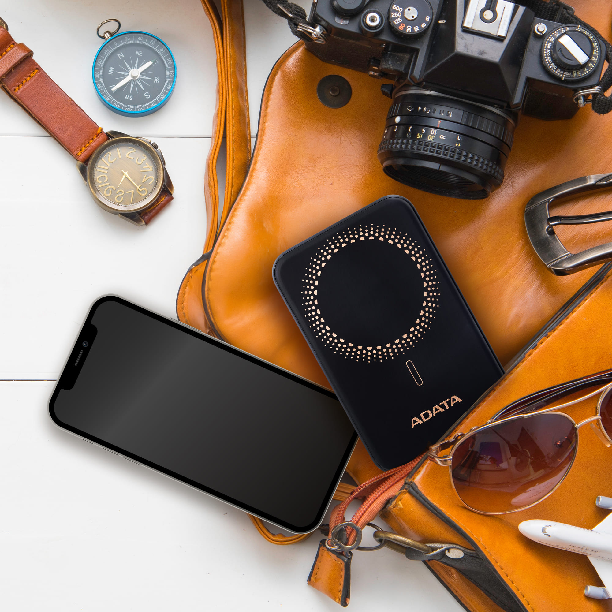 R100 磁吸式行動電源 | ADATA (Taiwan)