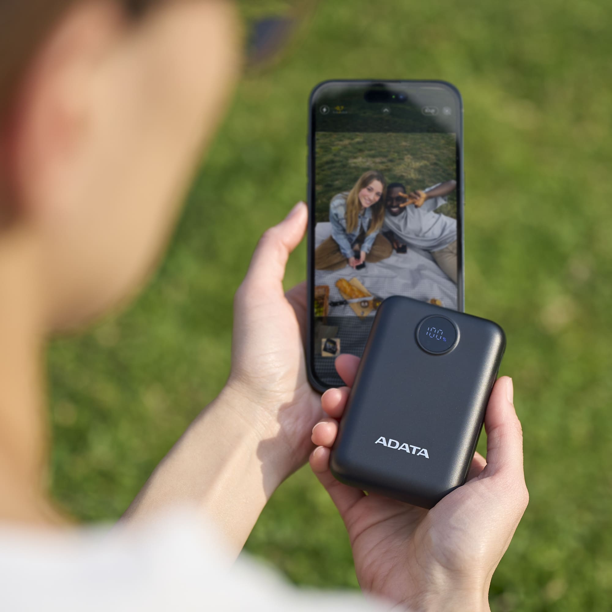 C100 Digital Display Power Bank | ADATA (Taiwan)