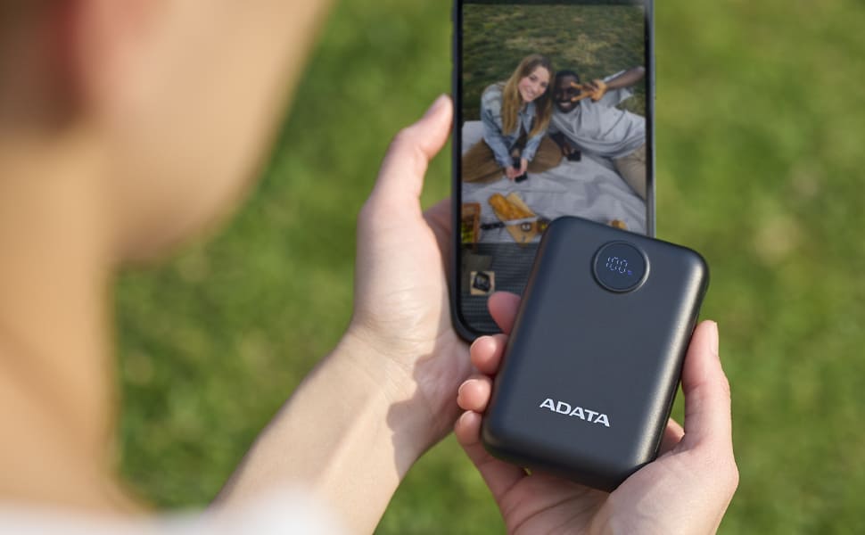 C100 Digital Display Power Bank | ADATA (Taiwan)