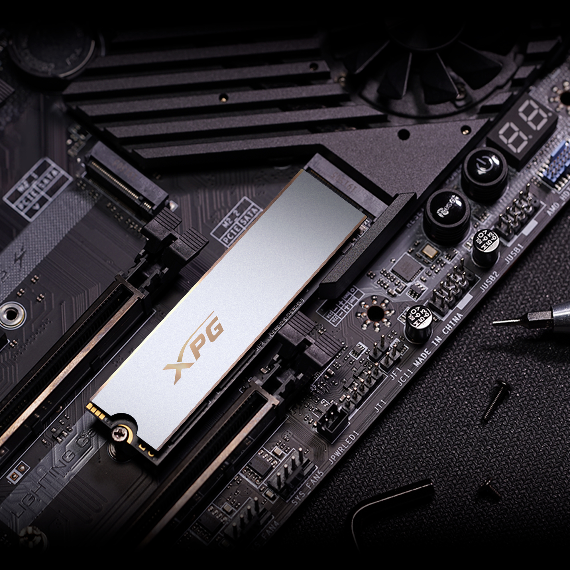 XPG GAMMIX S70 PRO PCIe Gen4 x4 M.2 2280固態硬碟