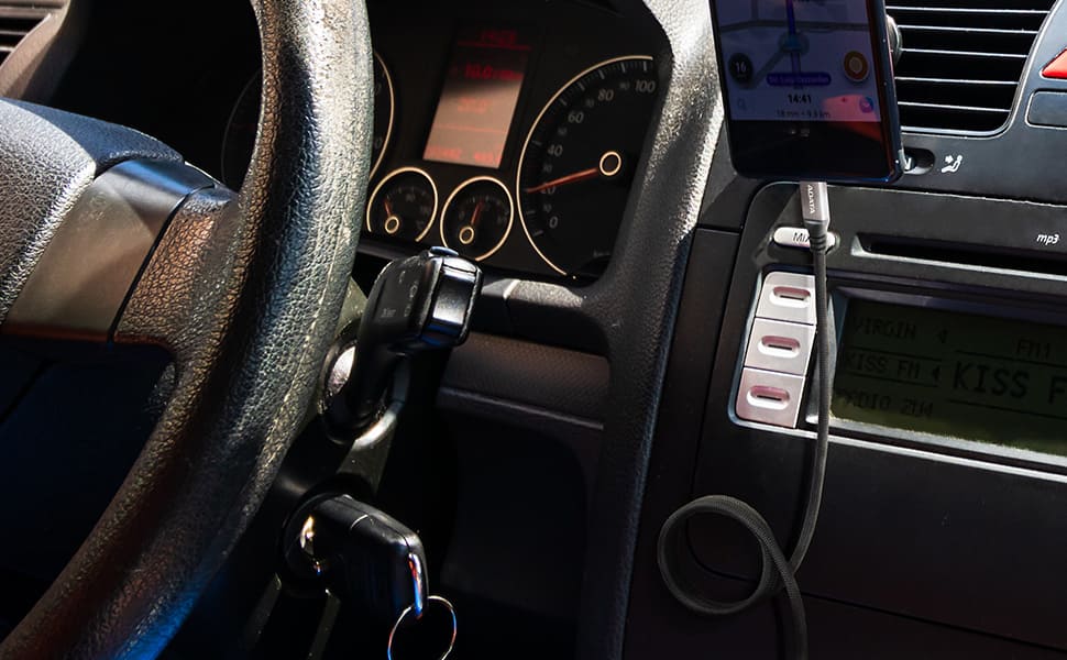 USB-C cable, mobile phone charging, magnetic self-organizing (Taiwan)